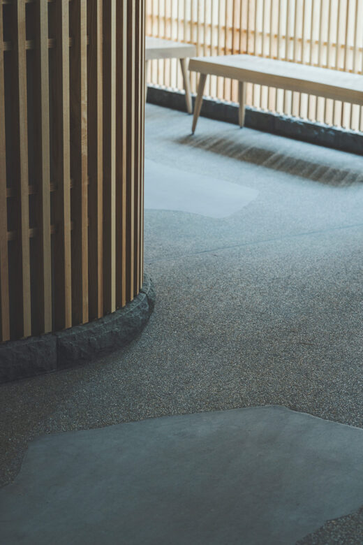 SOKI KANAZAWA × SWING BIN, TISSUE COVER & YUKI wood - MOHEIM